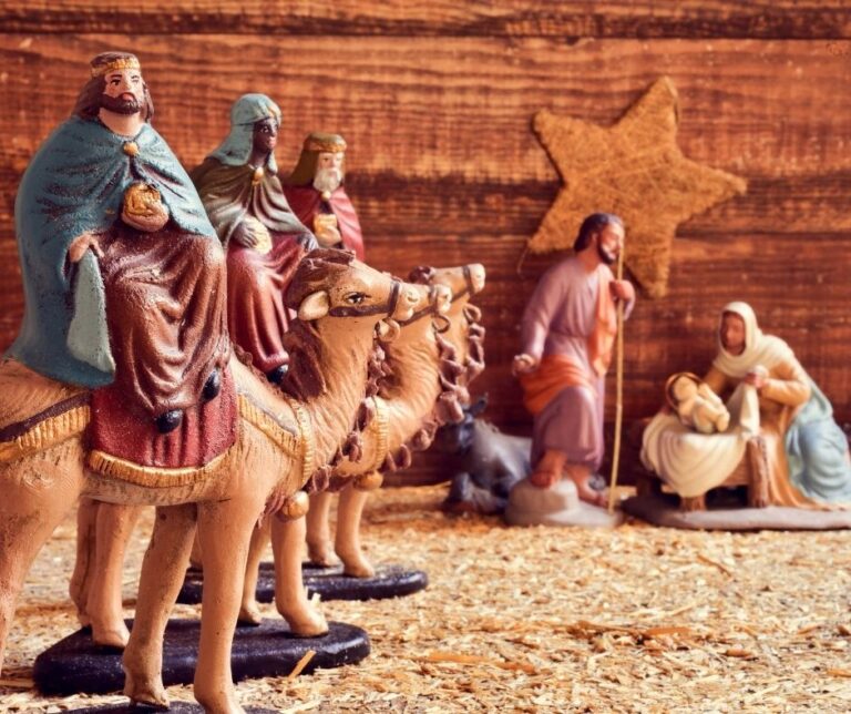 Three Kings Day: Celebrating Epiphany with Children - To Make a Family